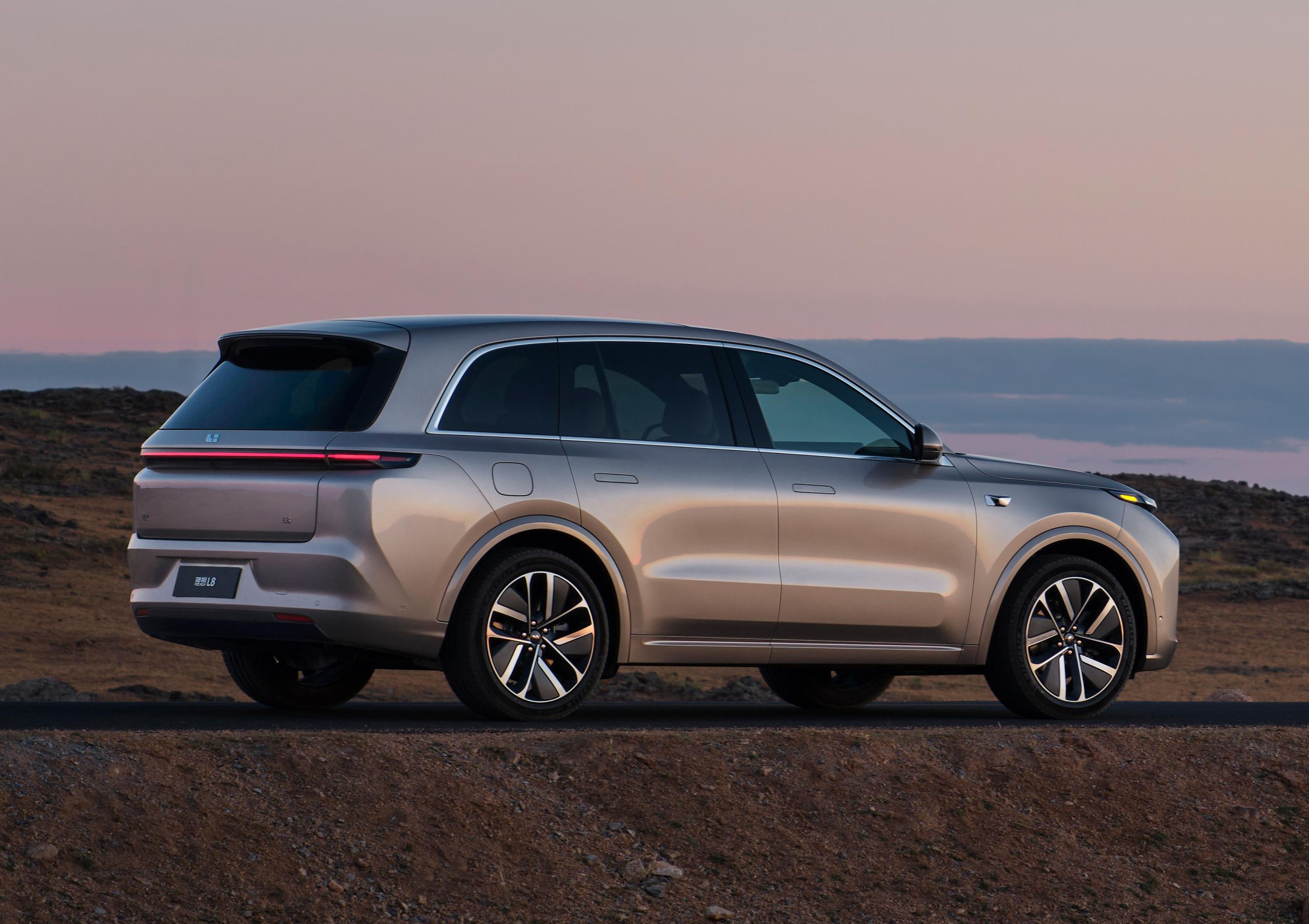 LiXiang L8 ULTRA - ENON