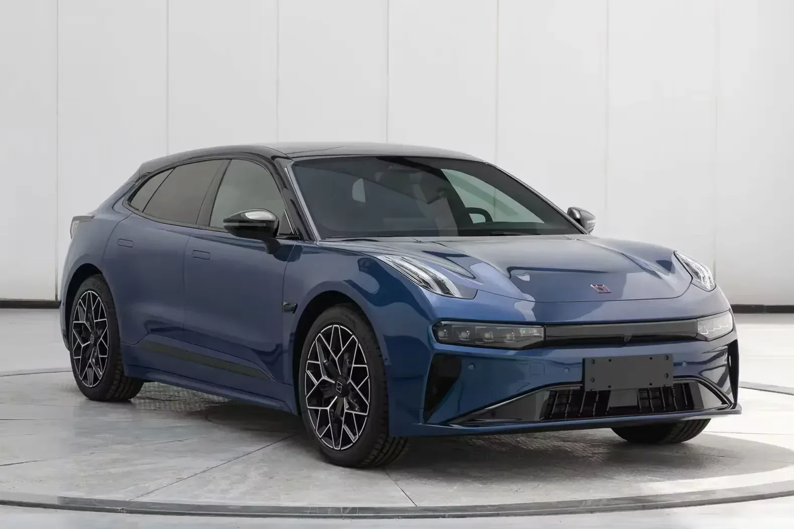 Made In China Hot Selling New Geely Zeekr 001 Electric All Wheel Drive Pure Electric New Energy ...