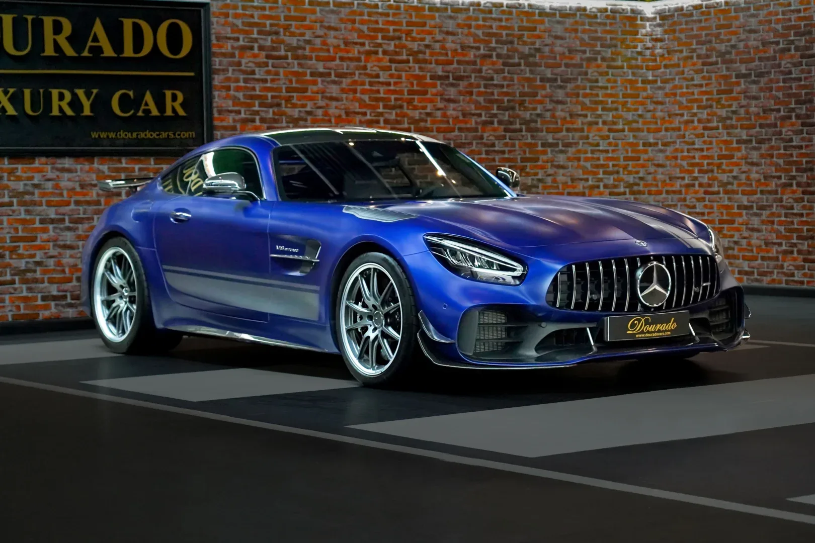 Mercedes-Benz GTR Pro | အားကစား AMG ထိုင်ခုံ | ကာဗွန်အသေးစိတ် – ENON Cars
